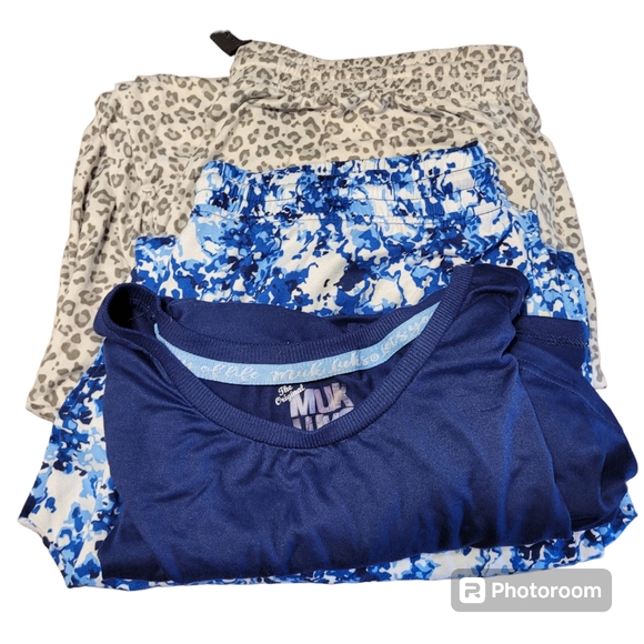 Muk Luks | Intimates & Sleepwear | Muk Luks Pajamas Cloud Knit Bundle ...